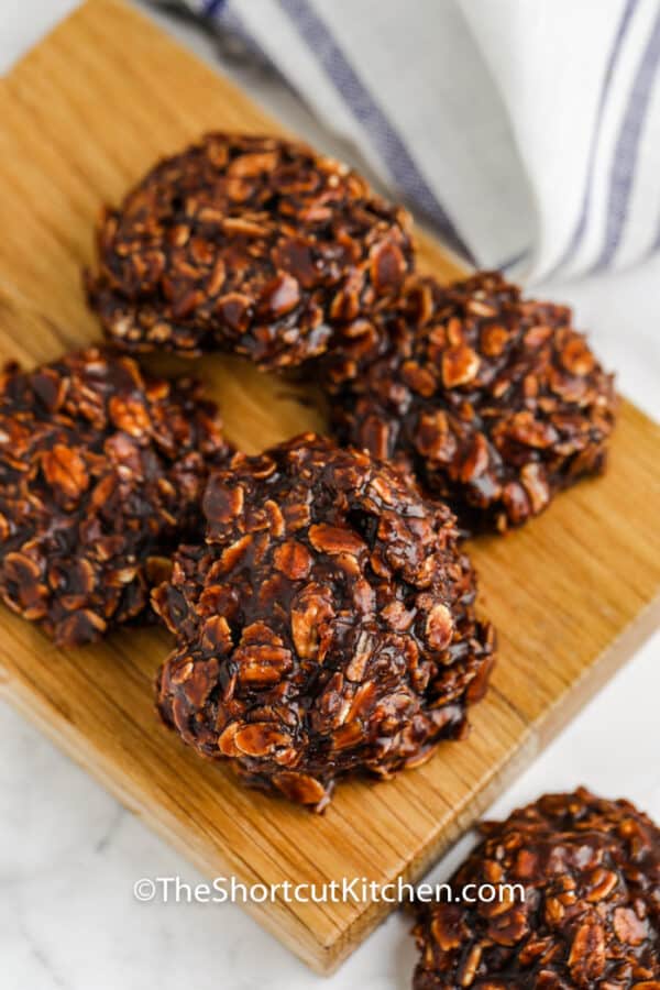 No Bake Chocolate Peanut Butter Oatmeal Cookies