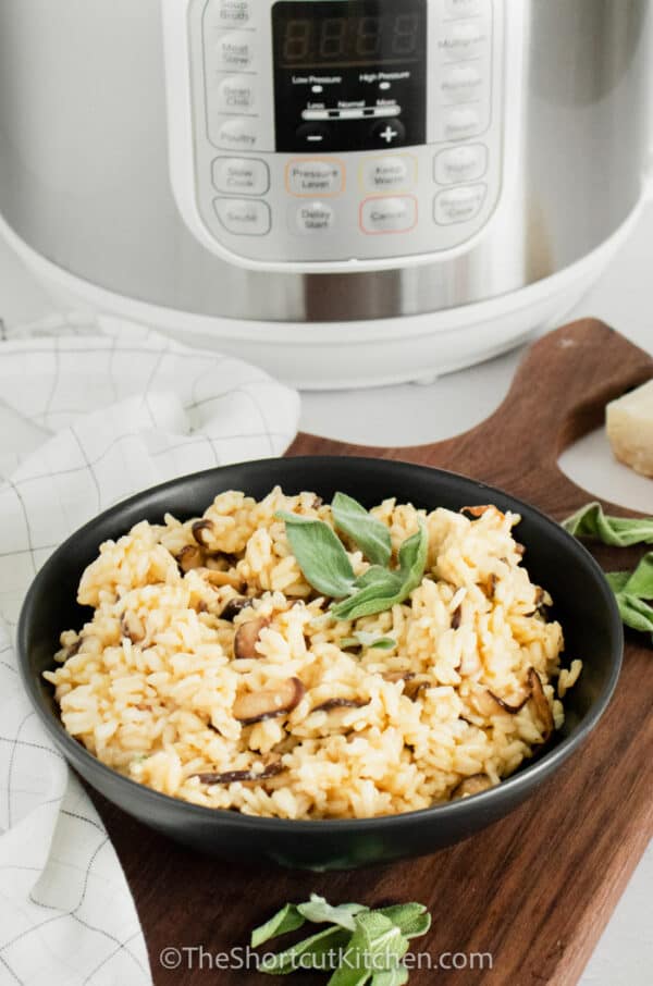 Instant Pot Mushroom Risotto (Quick and Easy!) - The Shortcut Kitchen