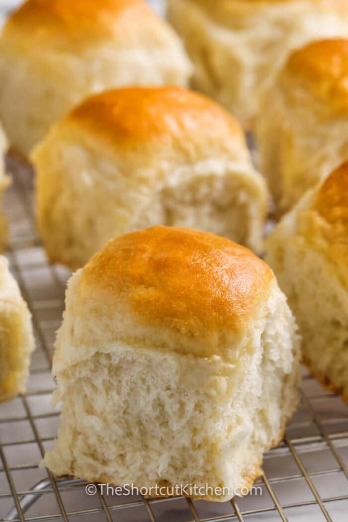 Quick Dinner Rolls (Light & Fluffy) - The Shortcut Kitchen