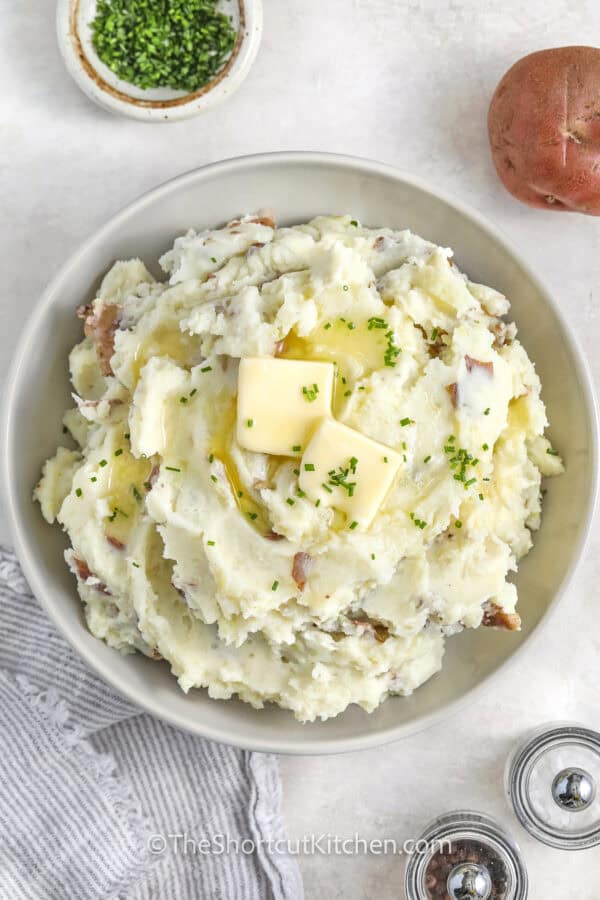 Red Mashed Potatoes (Fluffy & Creamy) - The Shortcut Kitchen